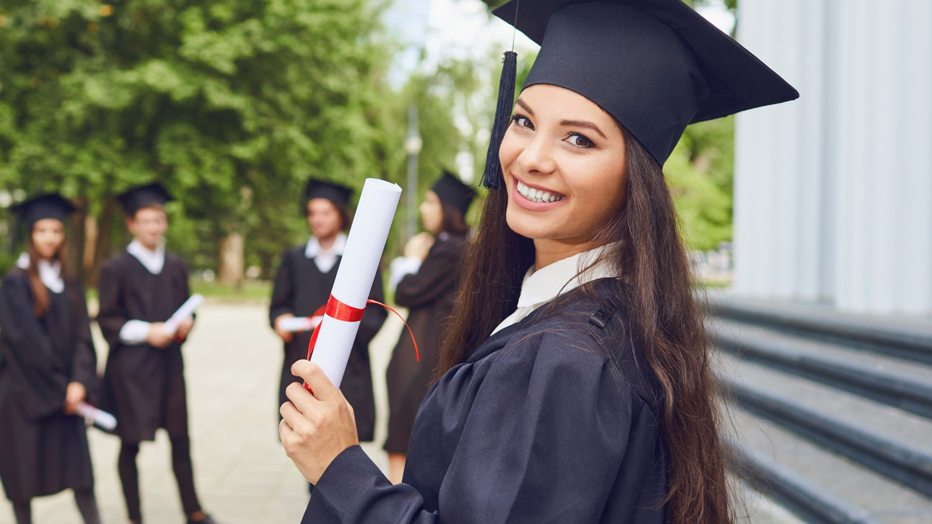 How to ace graduation day | Student Roost